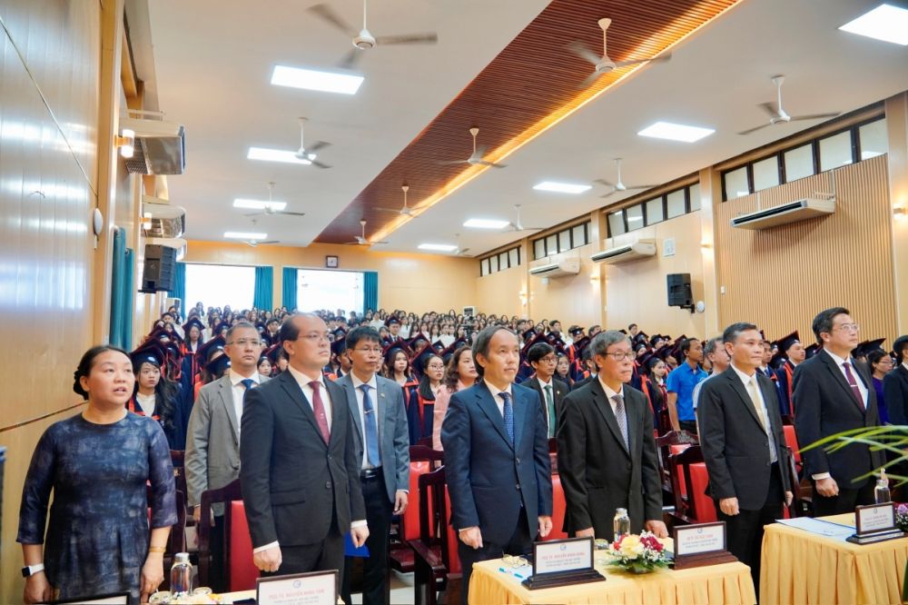 Hoạt động Hue-UMP | Lễ tốt nghiệp và trao bằng bác sĩ, dược sĩ, cử nhân hệ chính quy năm học ...